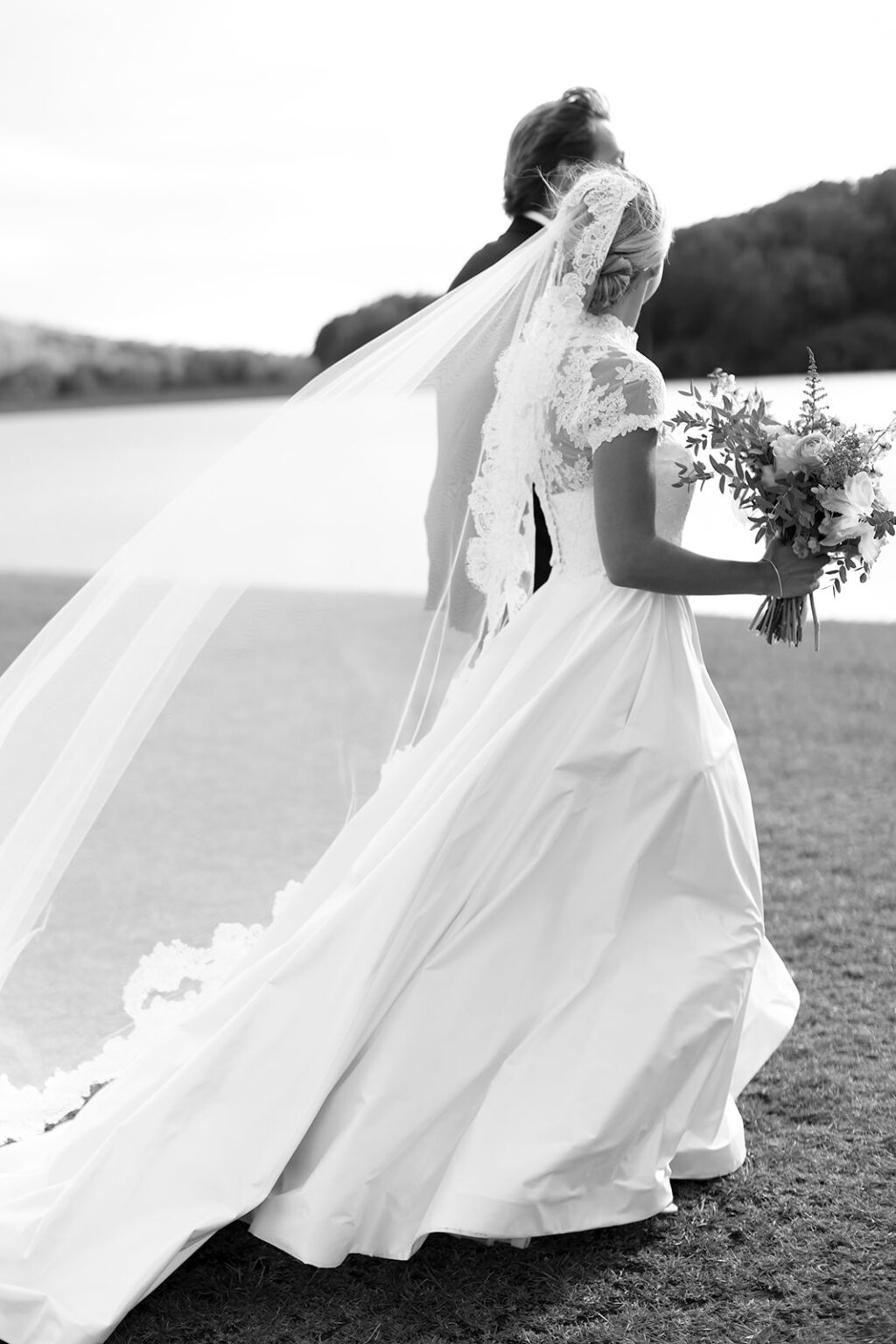 Hally & Timmy's Timeless Wedding at Grandfather Golf and Country Club ...